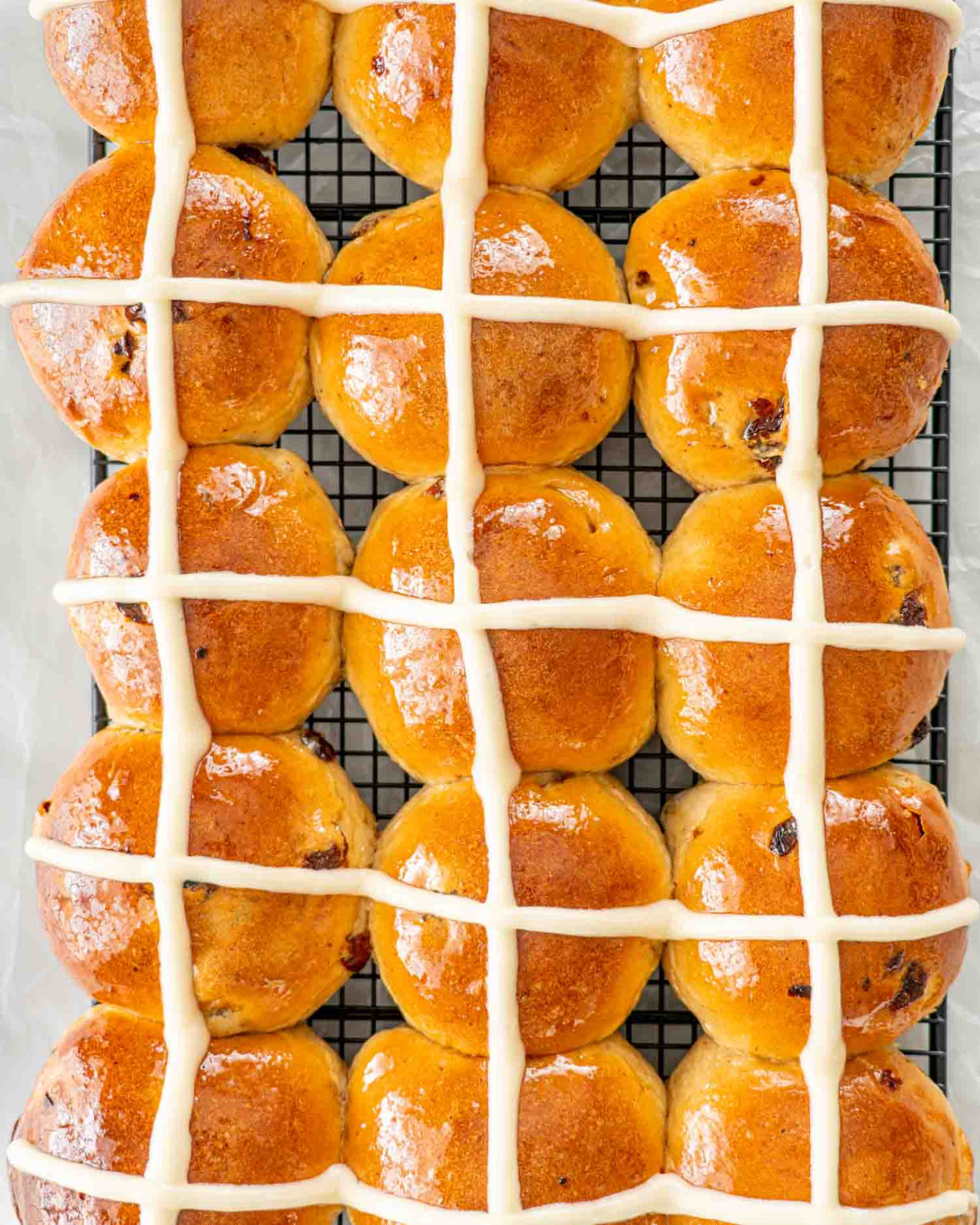 Easy Hot Cross Buns Recipe (Soft And Fluffy Easter Buns) - Jo Cooks
