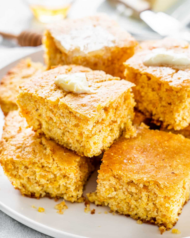 Easy Cornbread Recipe - Jo Cooks