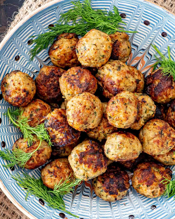 Romanian Meatballs (Chiftele) - Jo Cooks