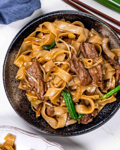 Beef Chow Fun - Jo Cooks