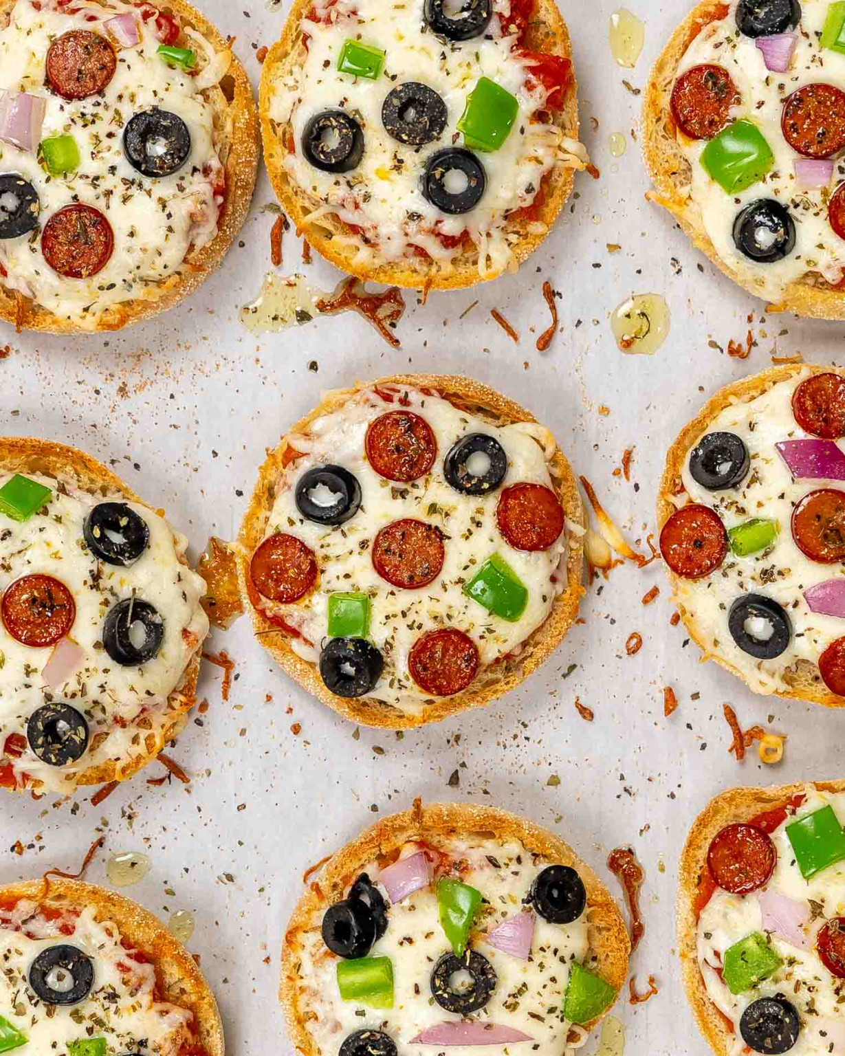 English Muffin Pizza - Jo Cooks