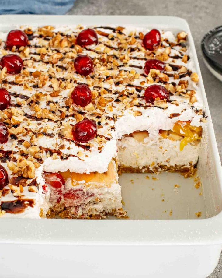 Banana Split Cake (No Bake) - Jo Cooks
