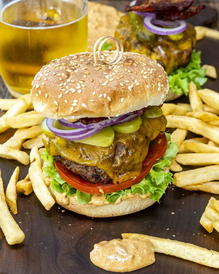 The Best Cheeseburger - Jo Cooks