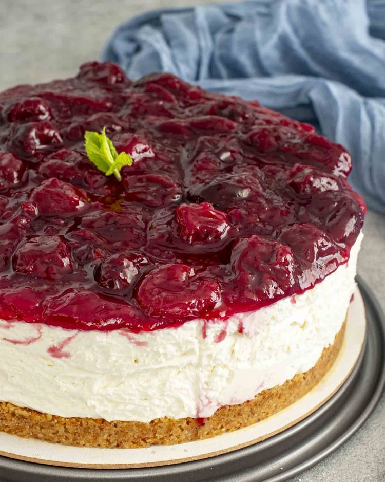 No Bake Cheesecake - Jo Cooks