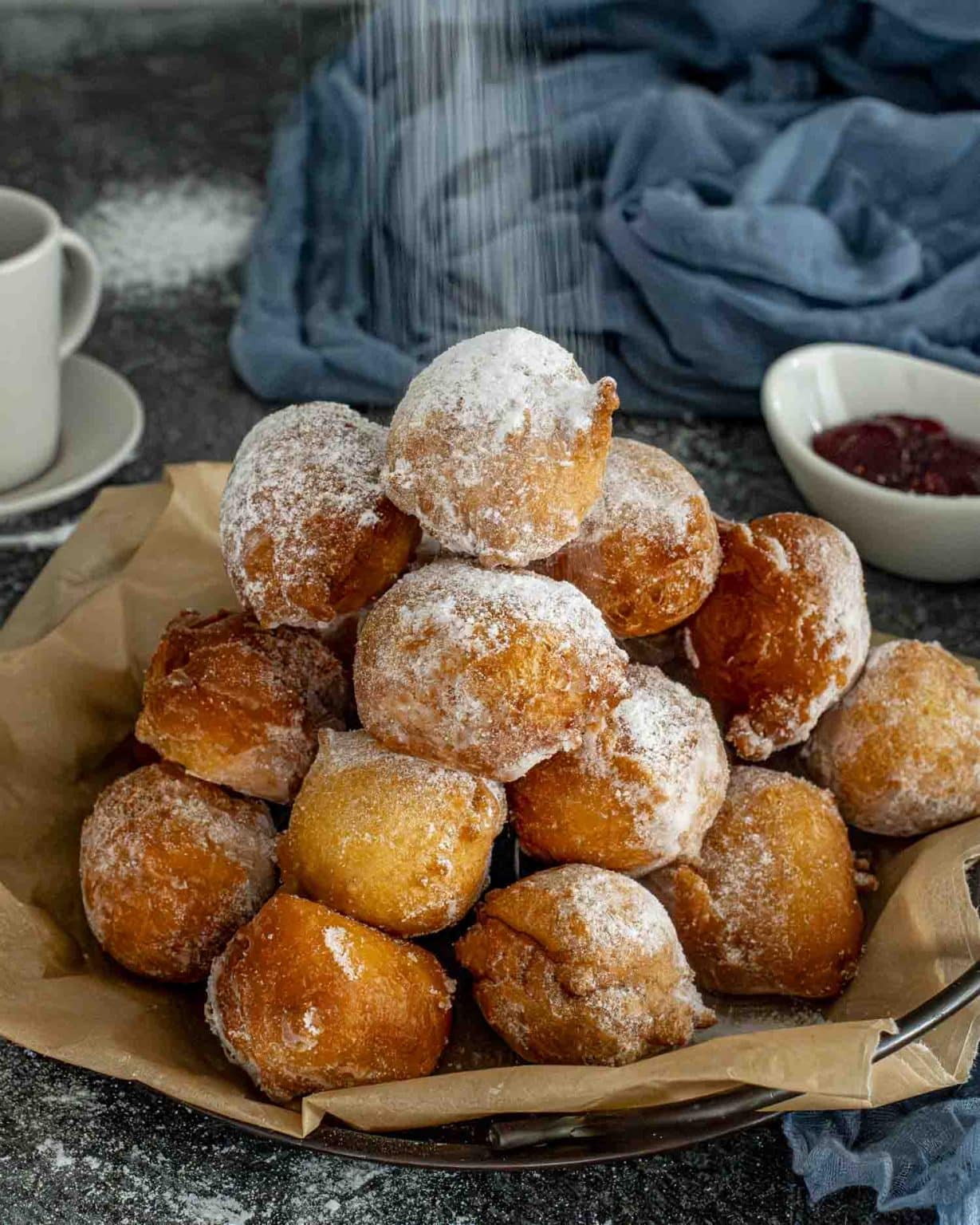 Easy Ricotta Zeppole (Italian Donuts) - Jo Cooks